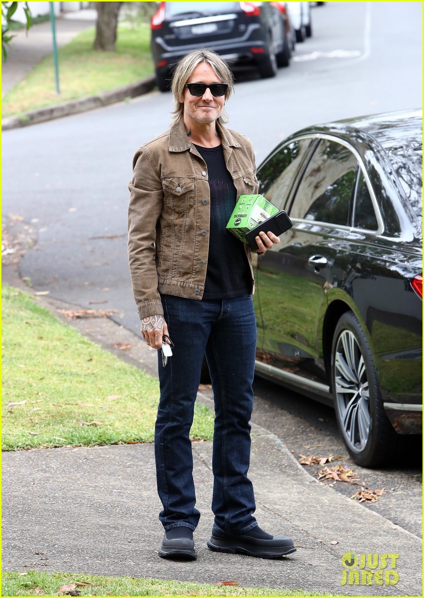 Nicole Kidman Visits Her Mom With Husband Keith Urban in Sydney: Photo ...