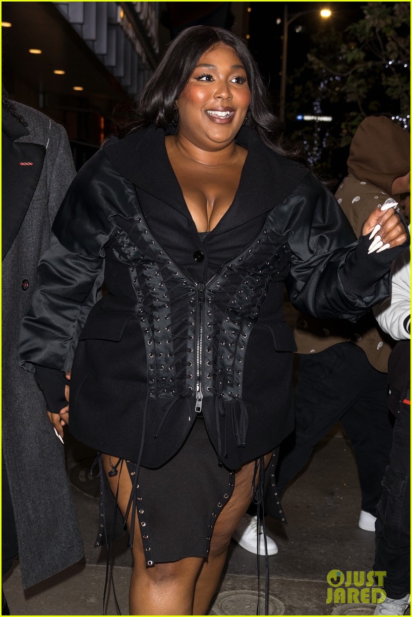 Lizzo Tries to 'Break Up' with Seth Meyers as They Go Day Drinking ...