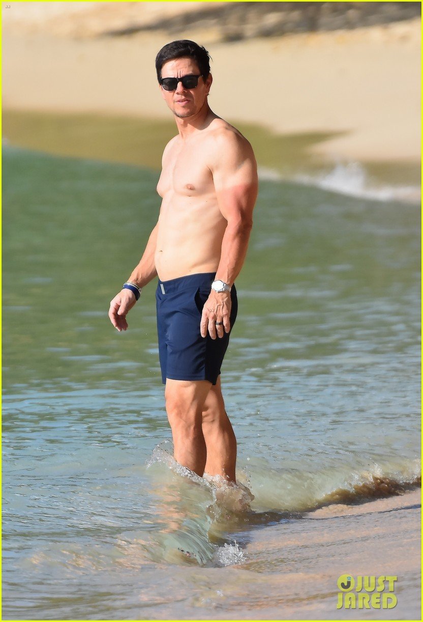 Mark Wahlberg & Wife Rhea Hit the Beach on Vacation in Barbados: Photo ...