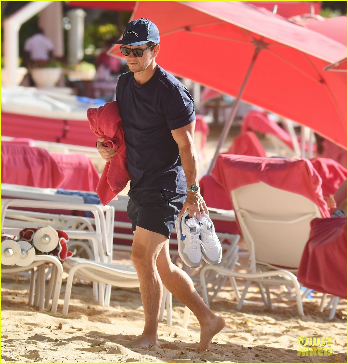 Mark Wahlberg & Wife Rhea Hit the Beach on Vacation in Barbados: Photo ...