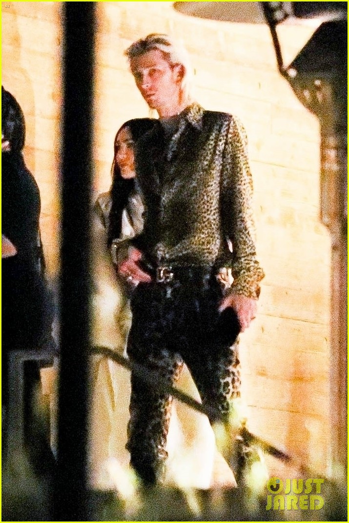 Megan Fox & Machine Gun Kelly Celebrate Christmas Eve By Eating Dinner ...