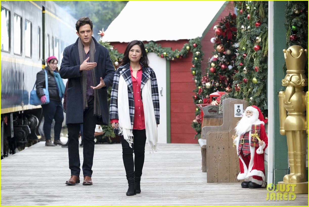 Liza Lapira Finds Herself In A Love Triangle With Neal Bledsoe & Nathan ...