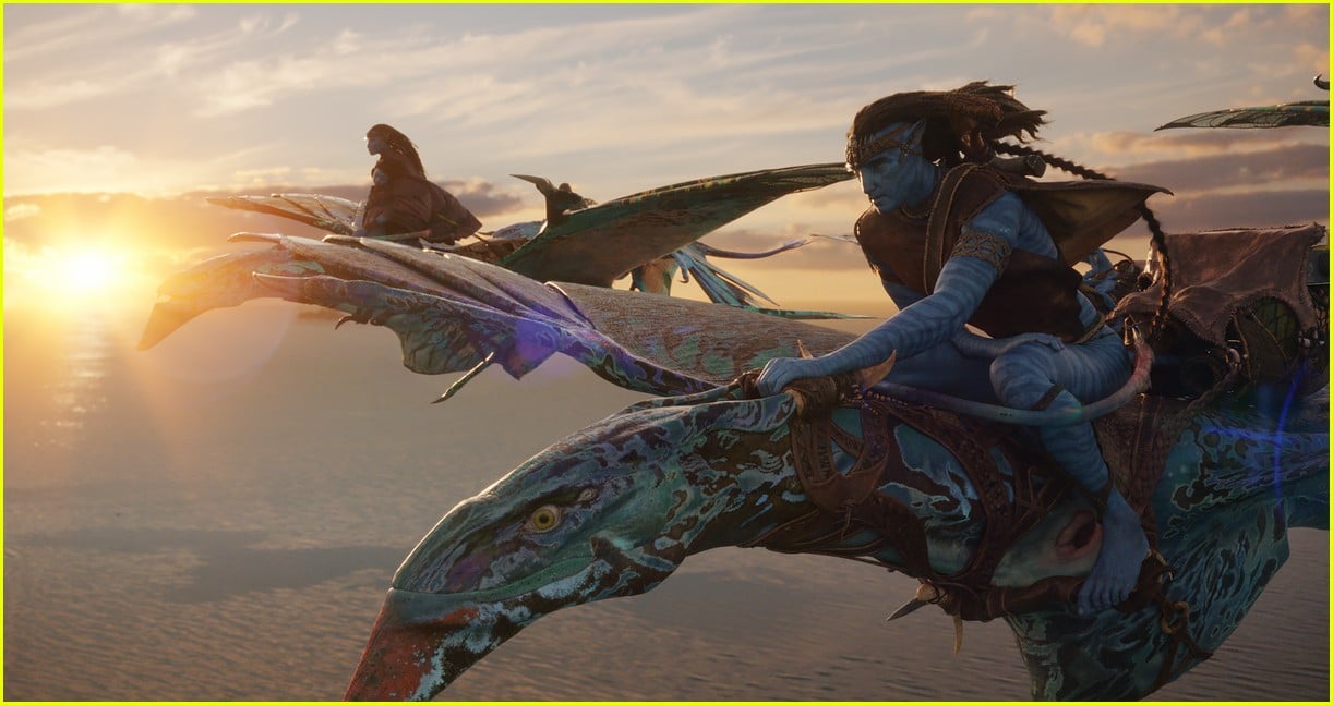 Why Are the Na'vi People Blue in 'Avatar'? James Cameron Explains the ...