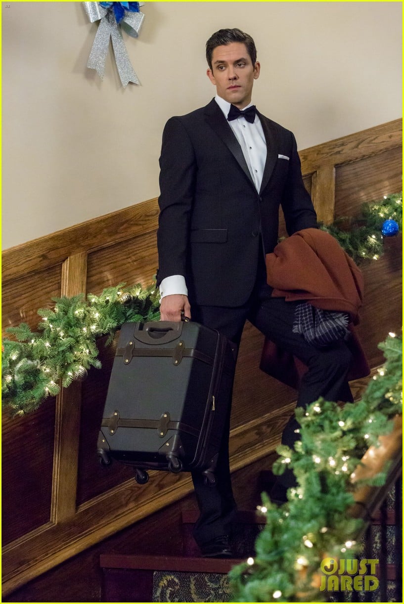 Here's How To Watch Neal Bledsoe's Hallmark Channel Movies - Times ...