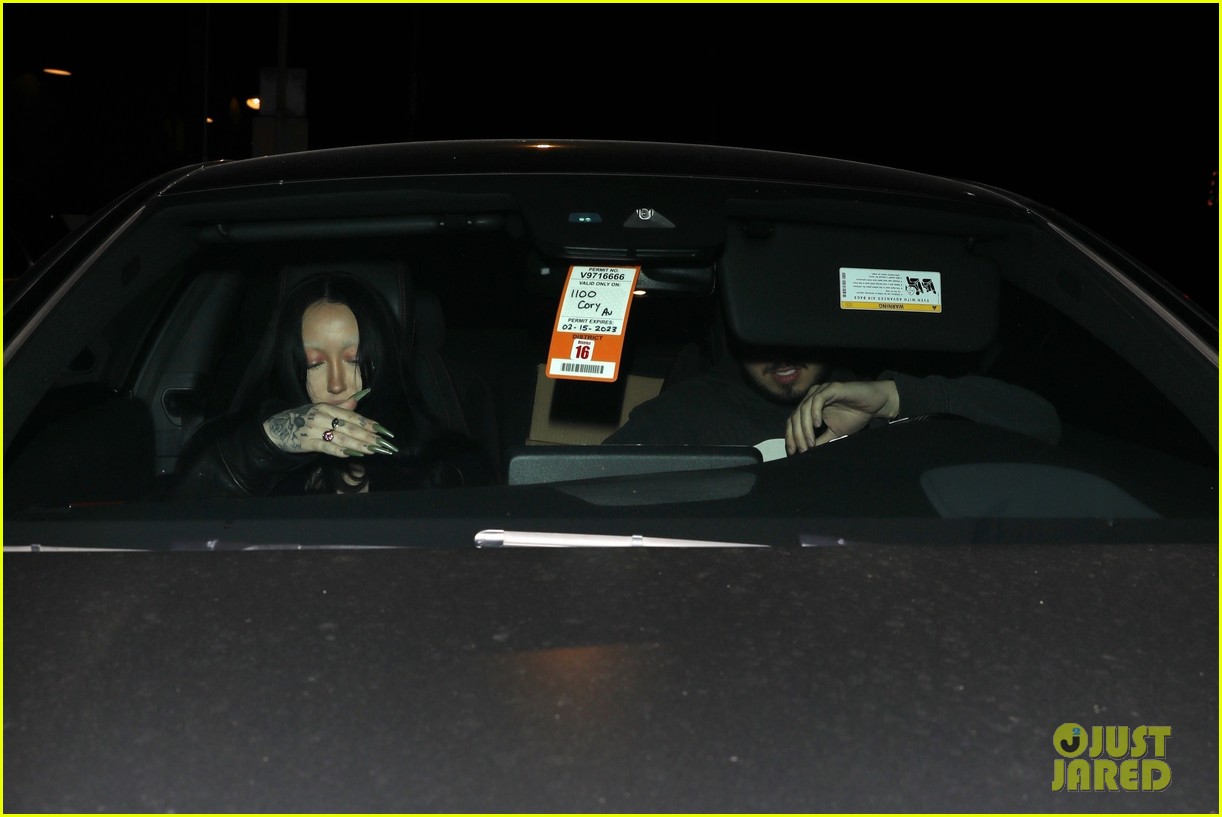 Noah Cyrus Grabs Dinner With Olivia Rodrigo's Ex Jack Bia In Santa ...