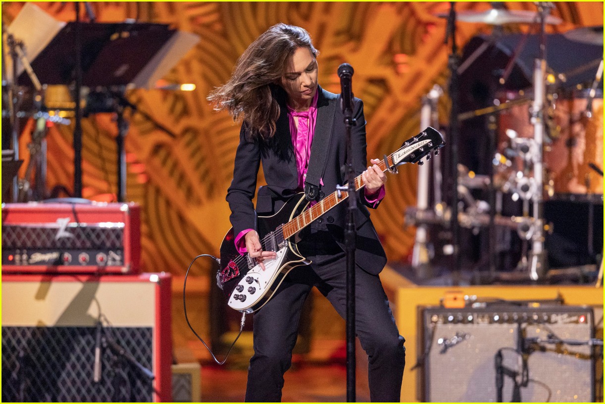 Paul Simon's Grammy Special on CBS - Full Performers Lineup Revealed ...