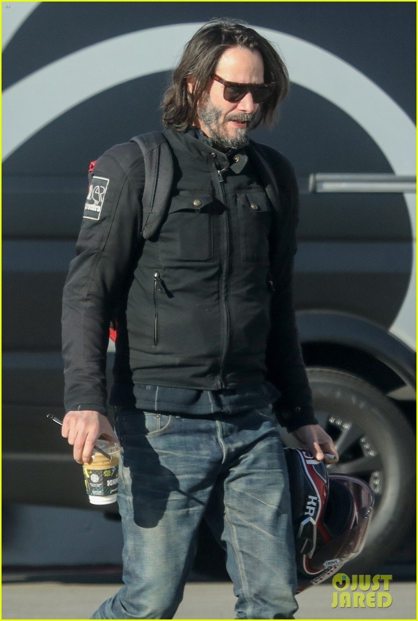 Keanu Reeves Rides His Motorcycle to Malibu to Do Some Holiday Shopping ...