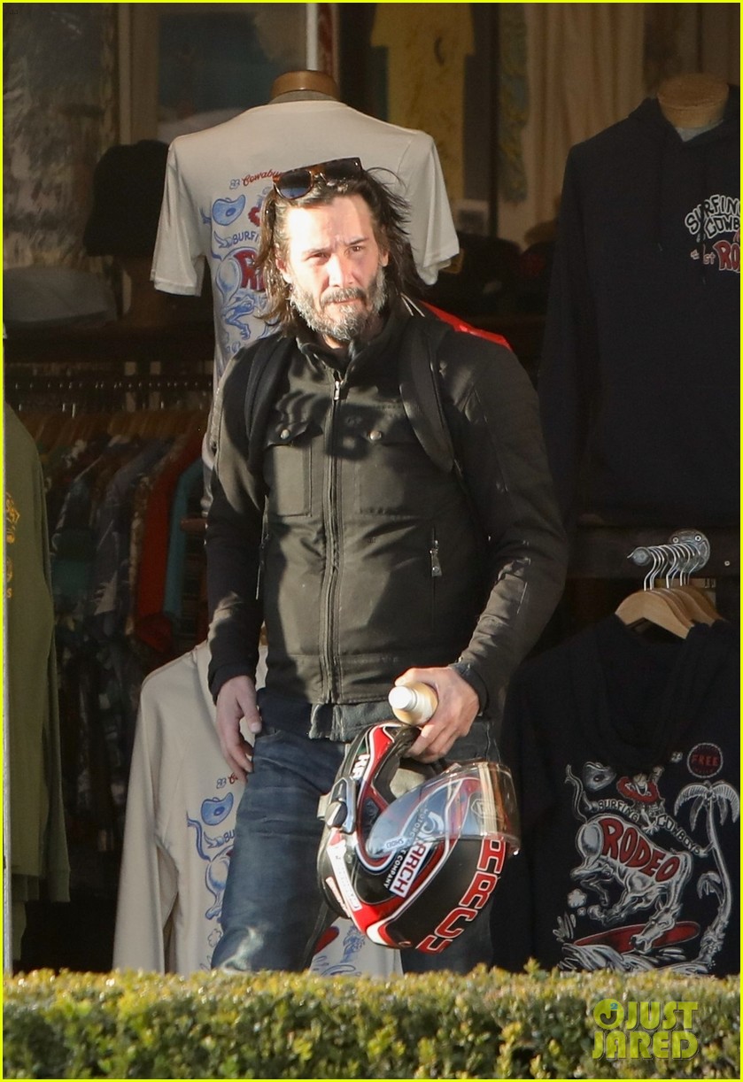 Keanu Reeves Rides His Motorcycle to Malibu to Do Some Holiday Shopping ...