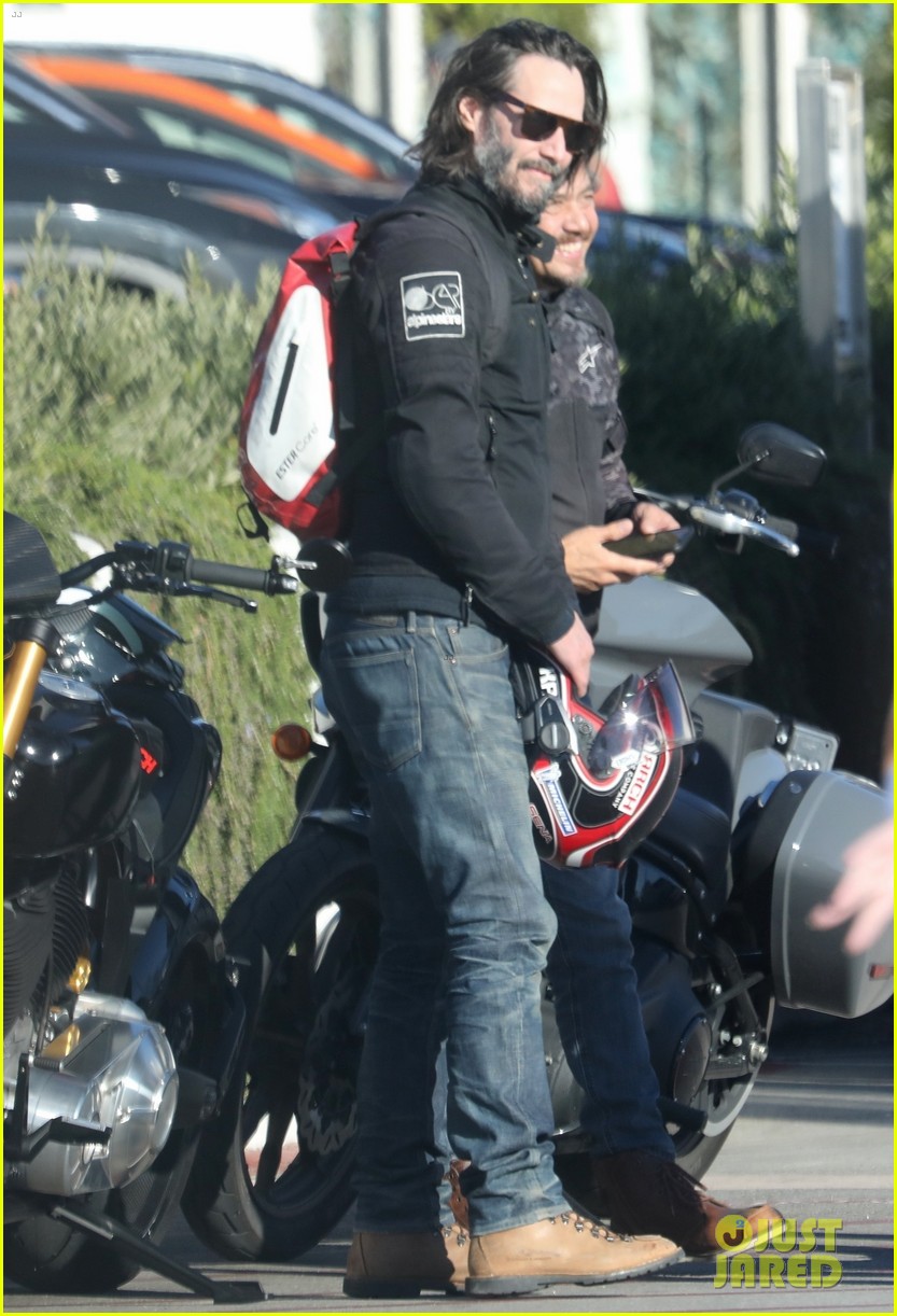 Keanu Reeves Rides His Motorcycle to Malibu to Do Some Holiday Shopping ...
