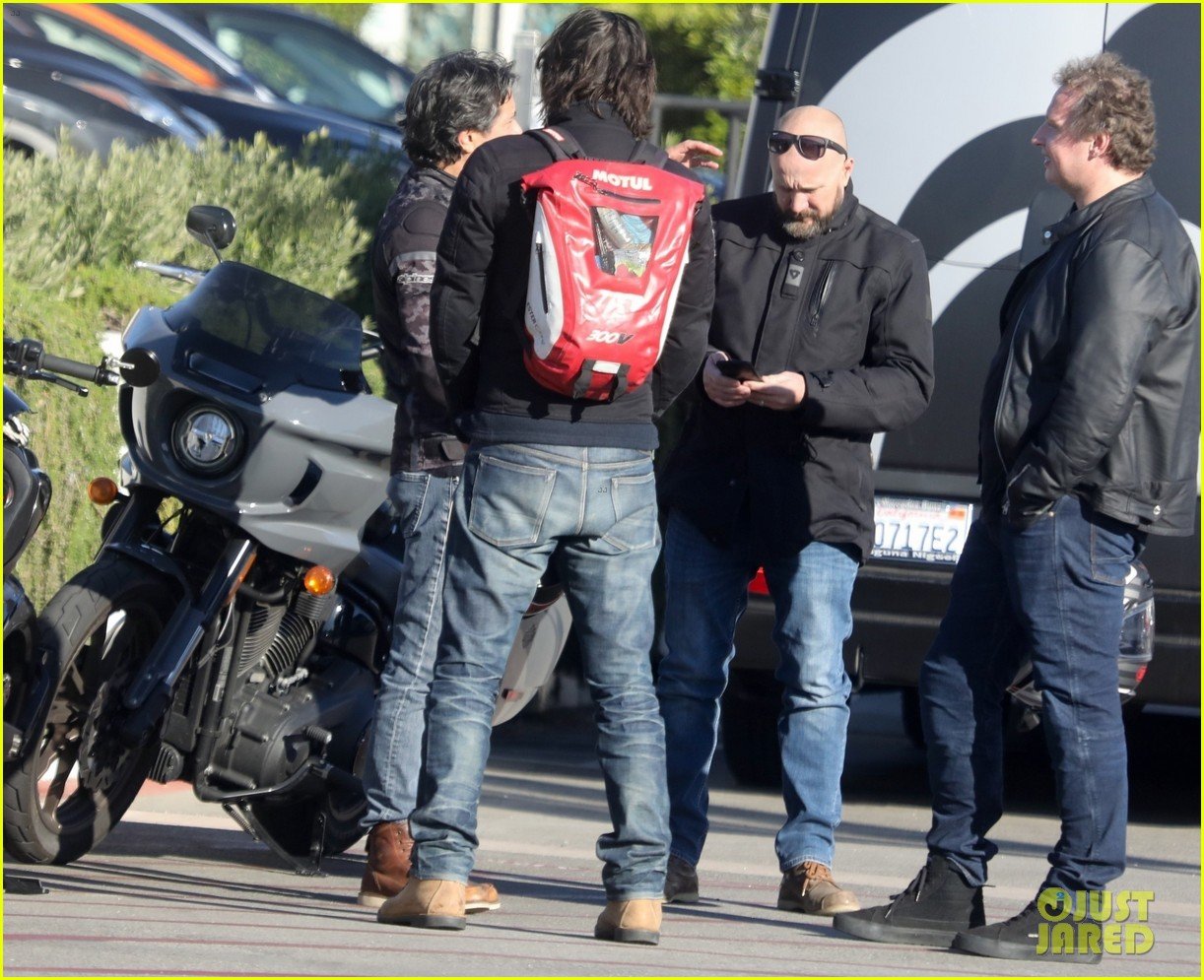 Keanu Reeves Rides His Motorcycle to Malibu to Do Some Holiday Shopping ...