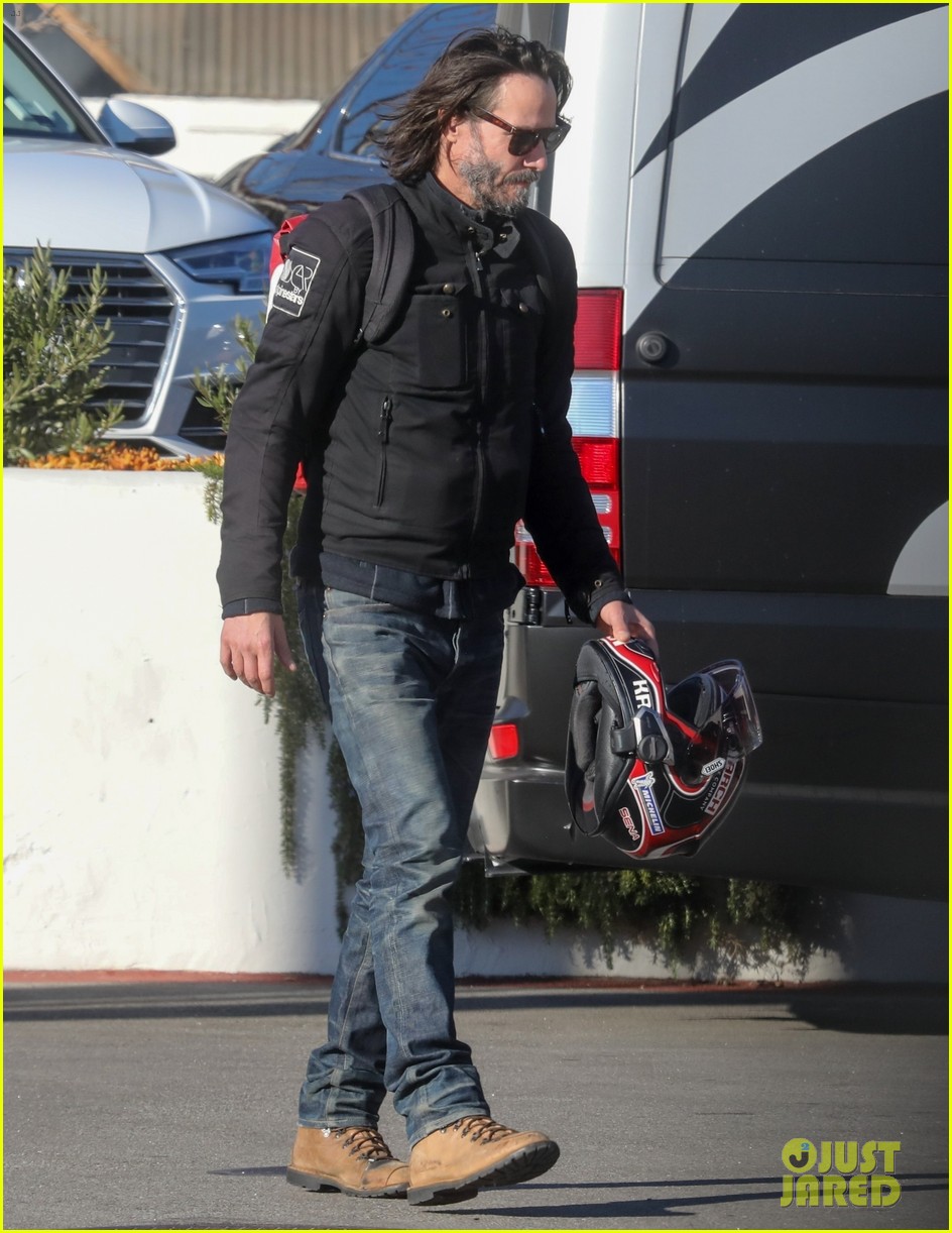 Keanu Reeves Rides His Motorcycle to Malibu to Do Some Holiday Shopping ...