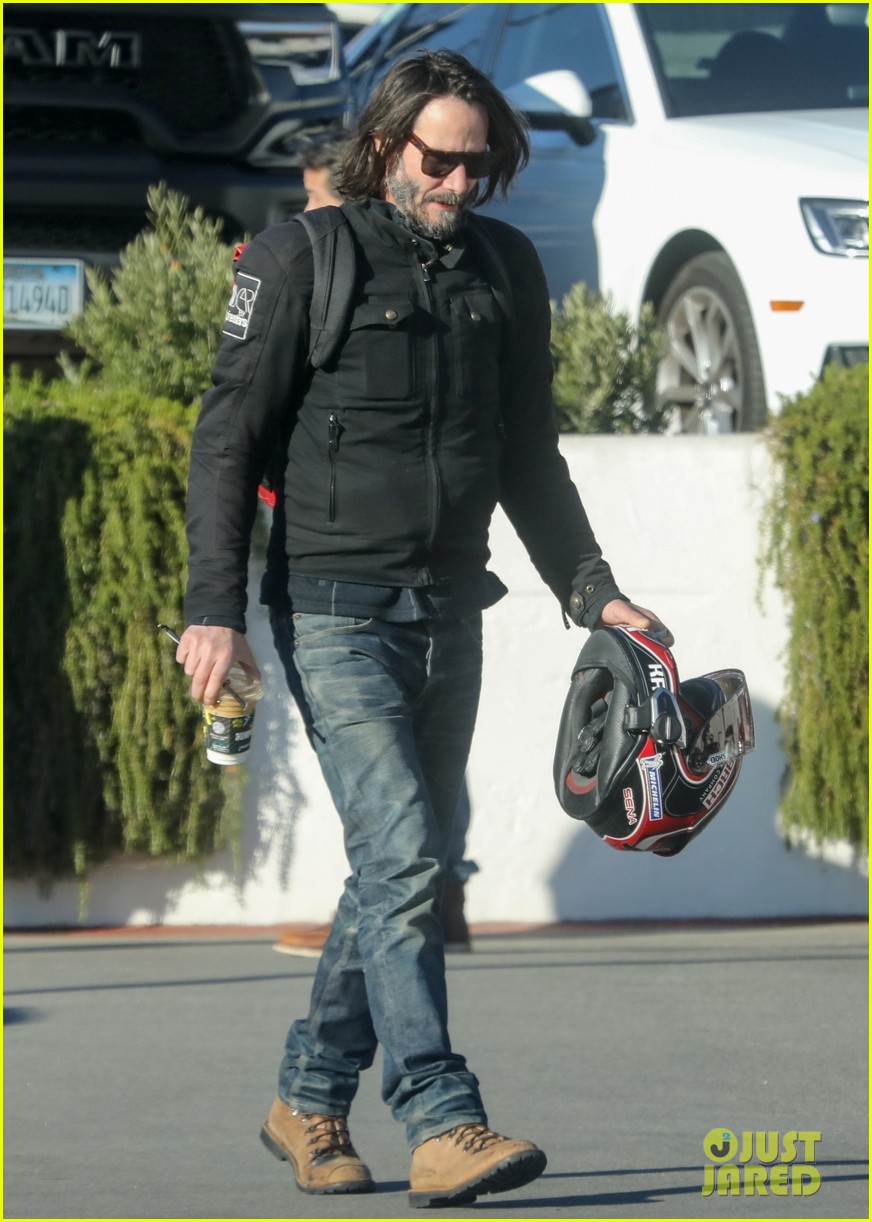 Keanu Reeves Rides His Motorcycle to Malibu to Do Some Holiday Shopping ...