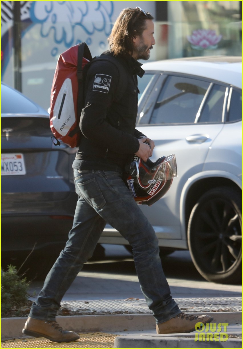 Keanu Reeves Rides His Motorcycle to Malibu to Do Some Holiday Shopping ...