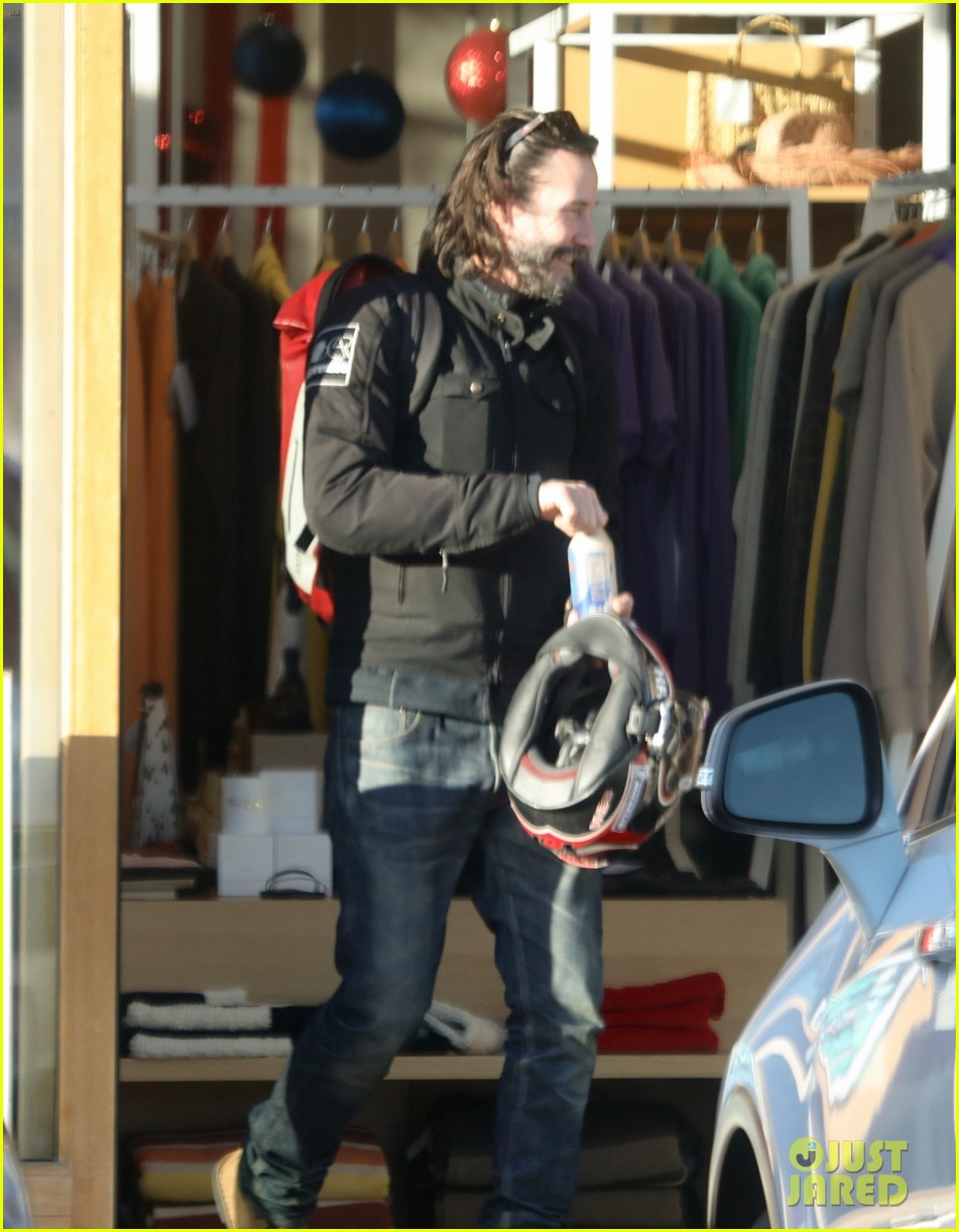 Keanu Reeves Rides His Motorcycle to Malibu to Do Some Holiday Shopping ...