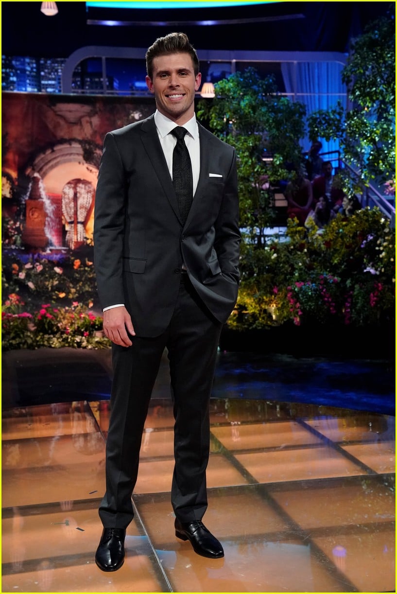 Zach Shallcross is 'Ready' for Love in First 'The Bachelor' Season 27 ...