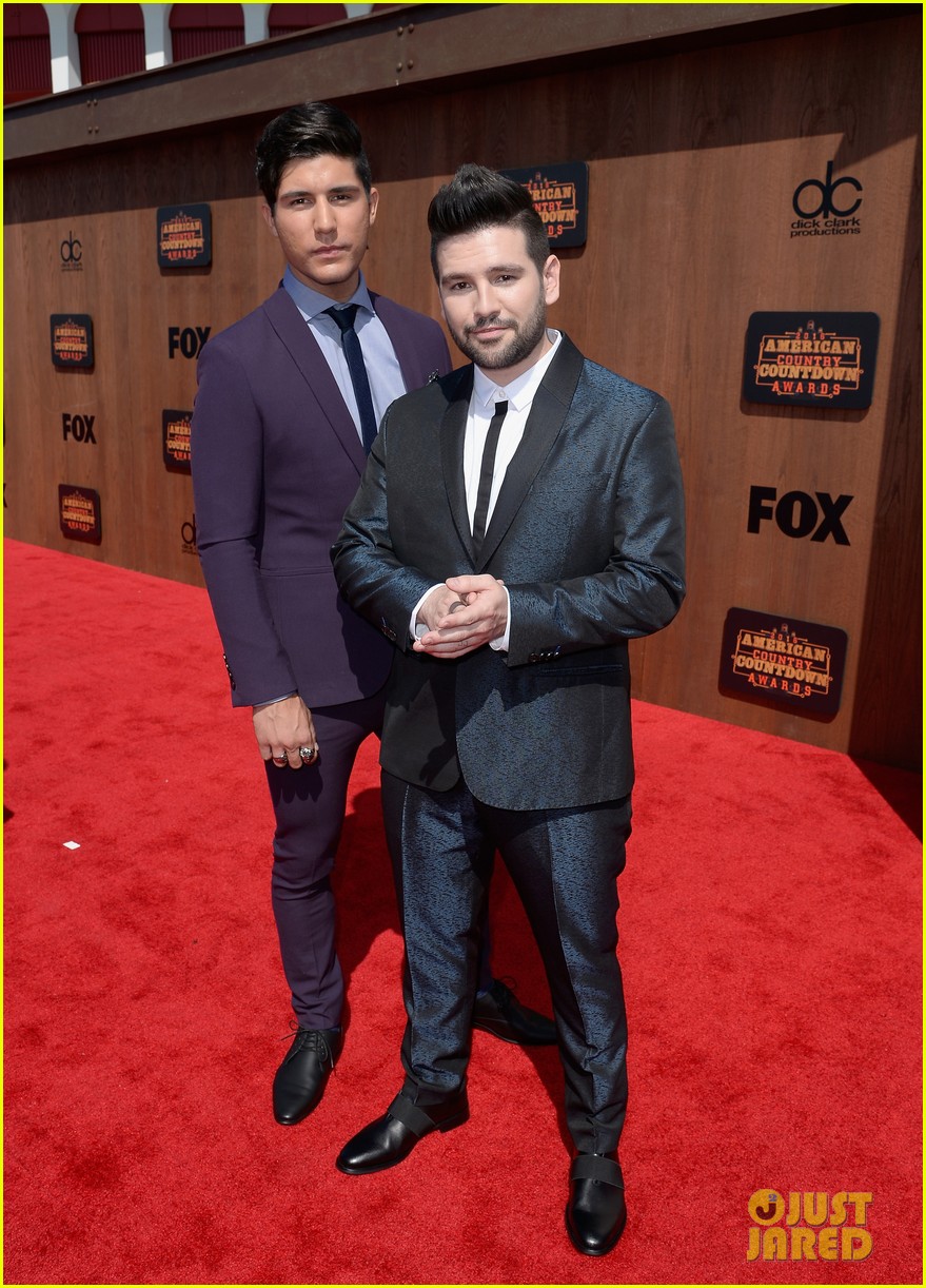 Shay Mooney Talks His Body Transformation & Not Recognizing Himself ...