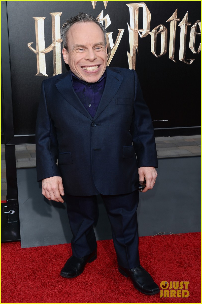 Warwick Davis Reflects on Grieving the Deaths of His First Two Children ...