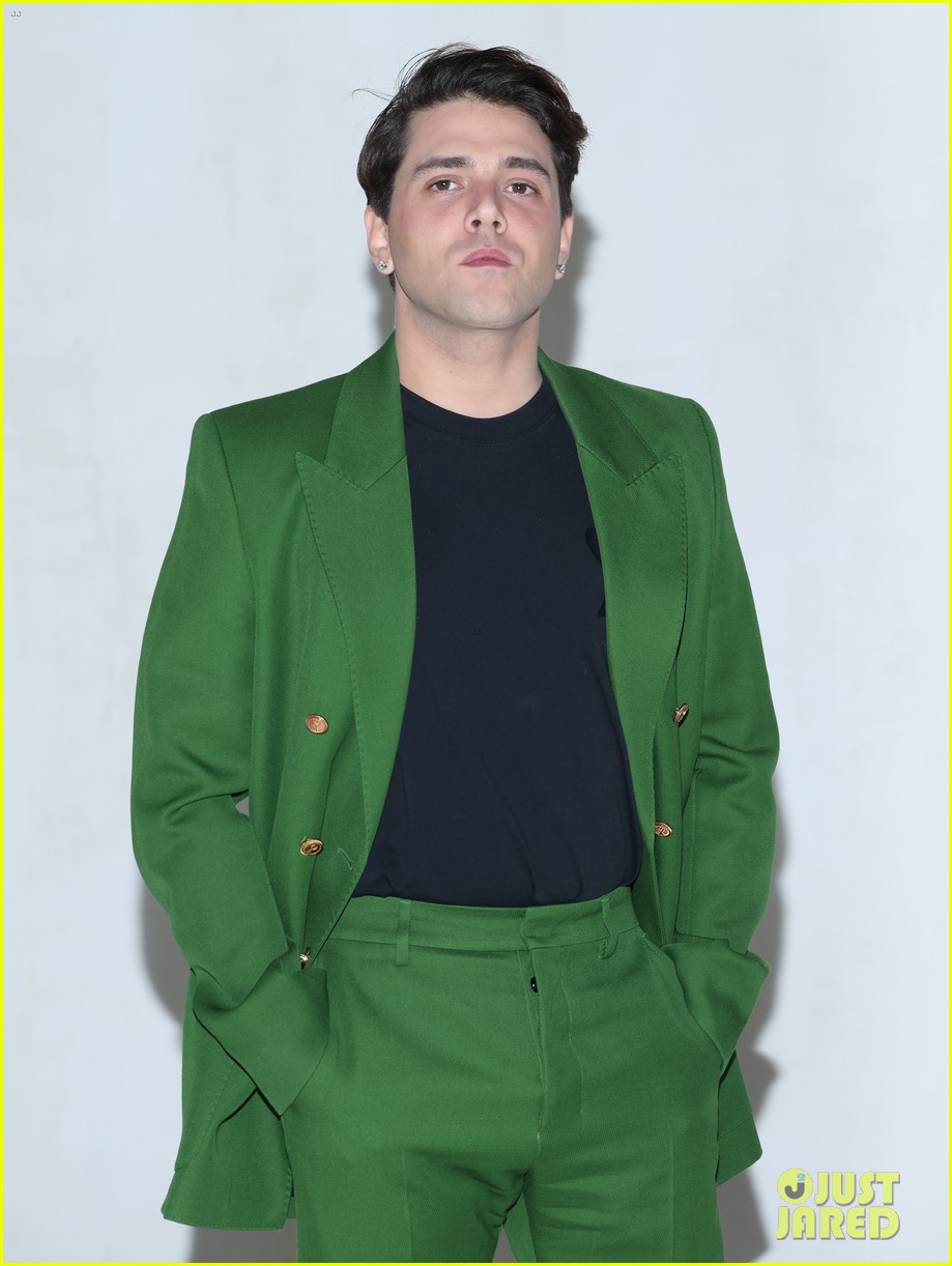 Antoni Porowski & Fiance Kevin Harrington Make One Stylish Couple at ...