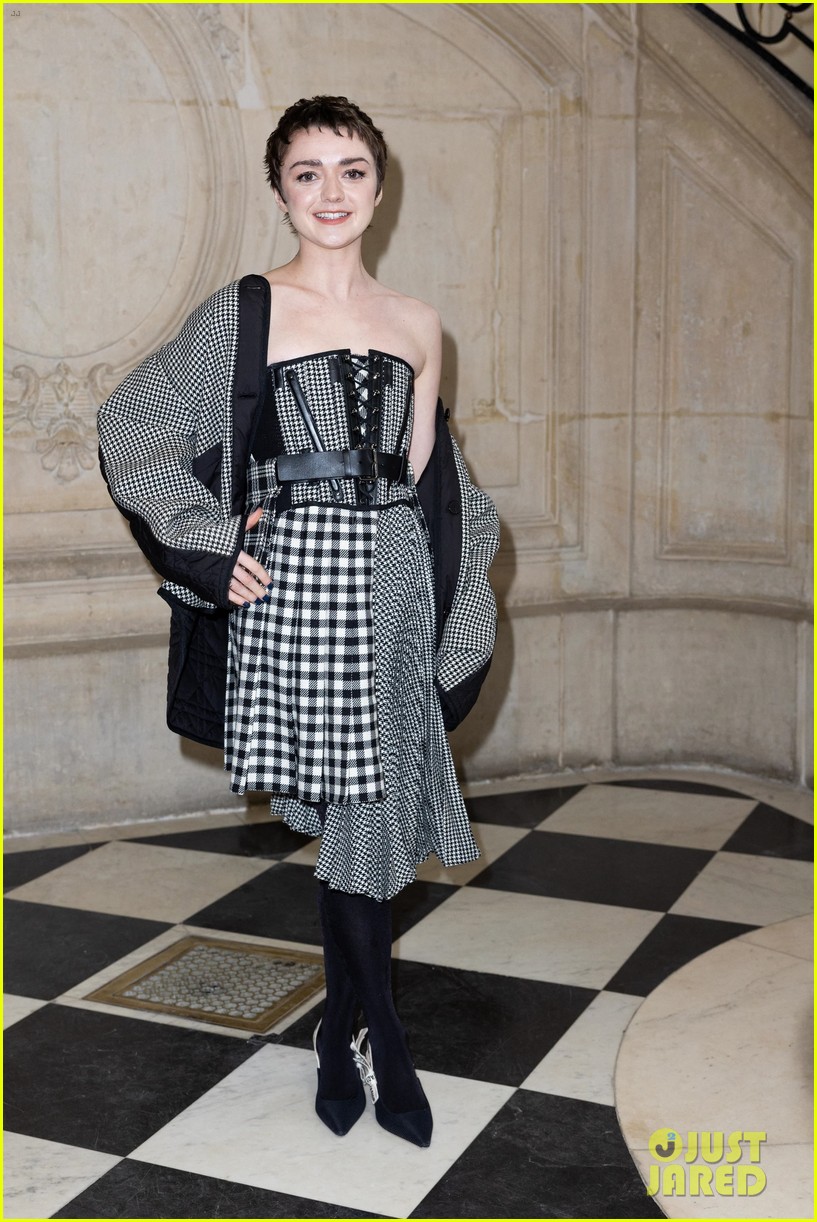 Anya Taylor-Joy, Blackpink's Jisoo & More Stars Stun in Gorgeous Looks ...