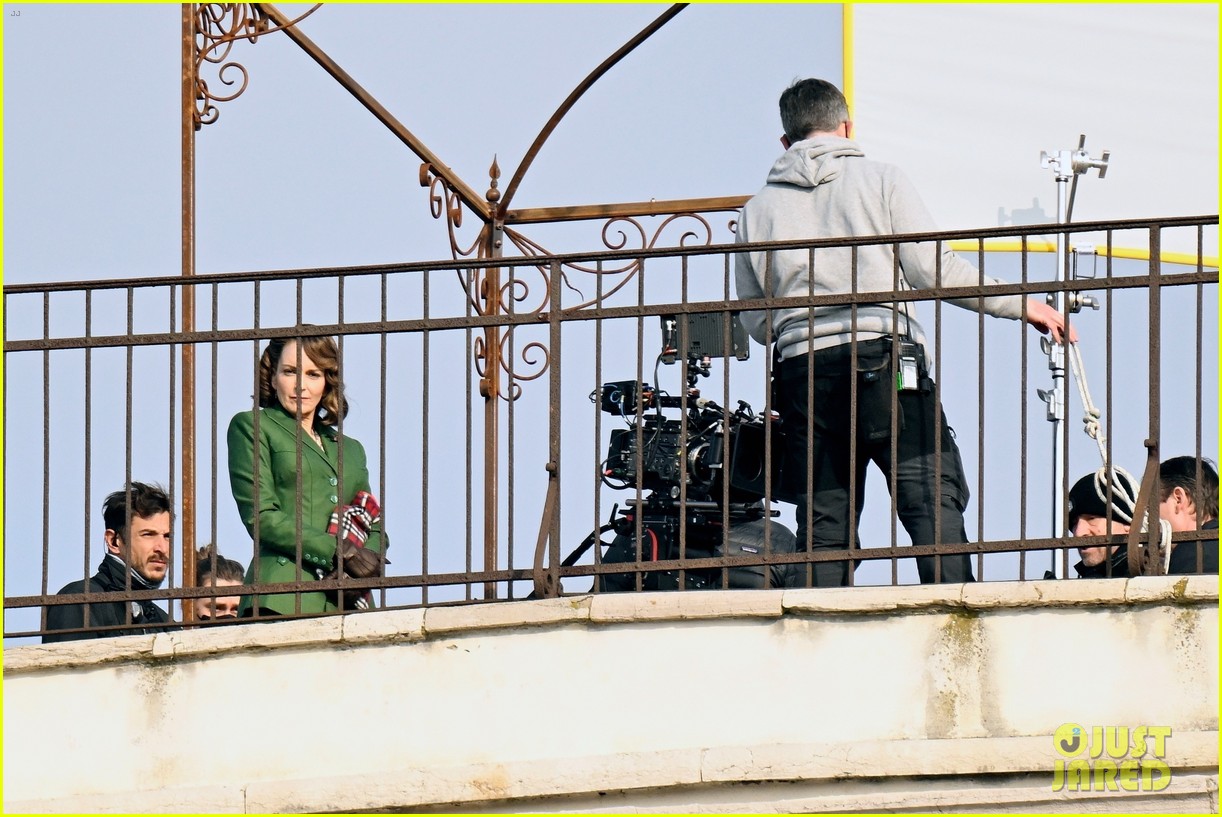 Kenneth Branagh Films 'A Haunting in Venice' with Co-Stars Tina Fey ...