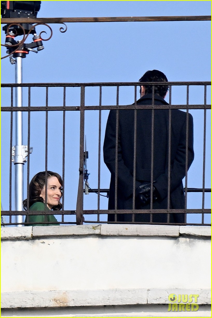 Kenneth Branagh Films 'A Haunting in Venice' with Co-Stars Tina Fey ...