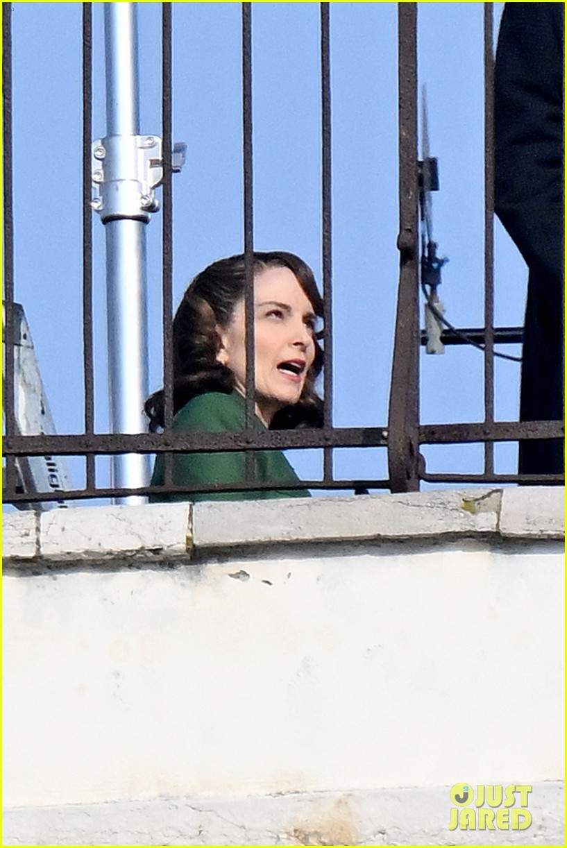 Kenneth Branagh Films 'A Haunting in Venice' with Co-Stars Tina Fey ...