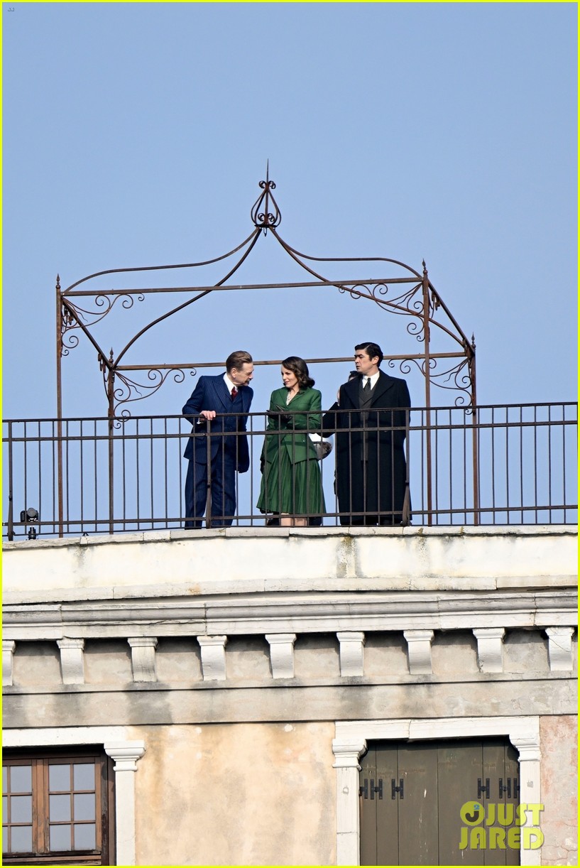 Kenneth Branagh Films 'A Haunting in Venice' with Co-Stars Tina Fey ...