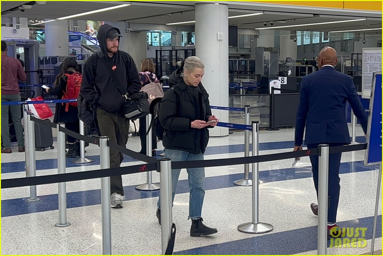 Phoebe Bridgers & Bo Burnham Spotted at Airport Together Amid Dating ...