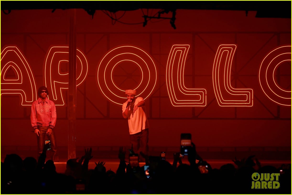 Drake Performs Career-Spanning Show for SiriusXM Fans Featuring an Epic ...