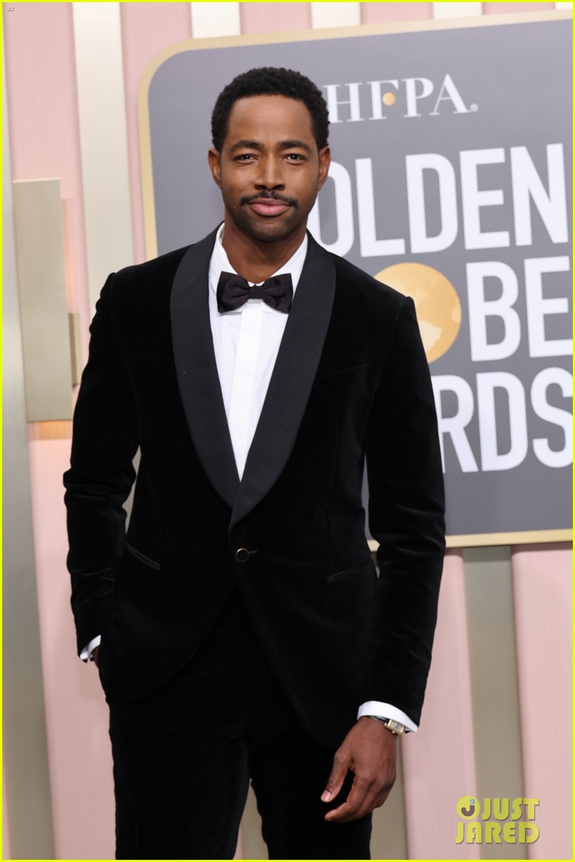'Top Gun: Maverick' Star Jay Ellis Looks Sharp at Golden Globes 2023 ...