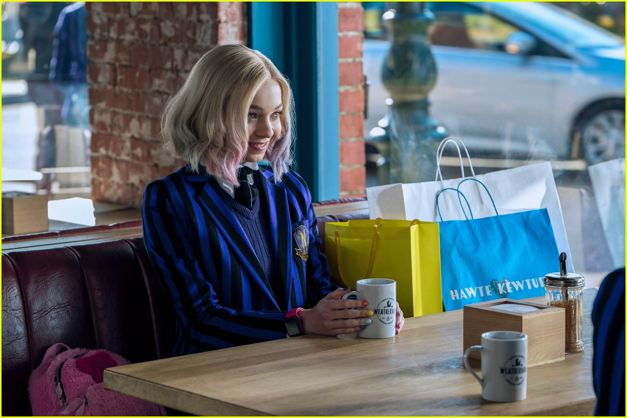 Photo: emma myers talks werewolf camp 03 | Photo 4877869 | Just Jared