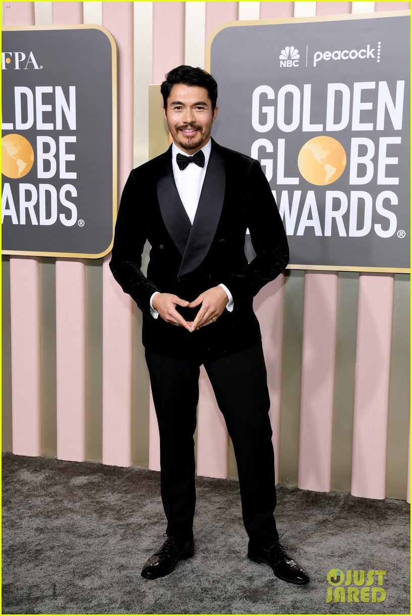 Henry Golding Looks Sharp in Velvet Tux at Golden Globes 2023: Photo ...
