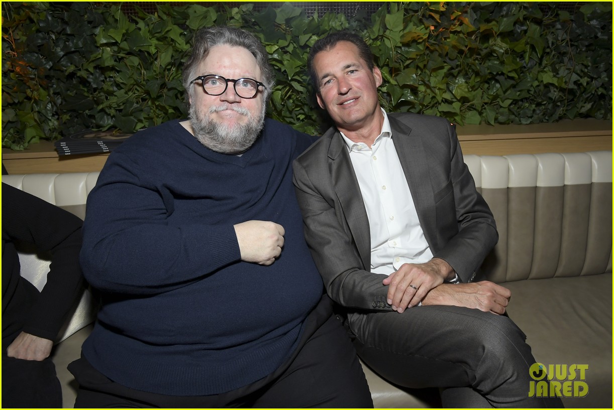 Kate Hudson, Jenna Ortega & More Netflix Stars Celebrate the Golden ...