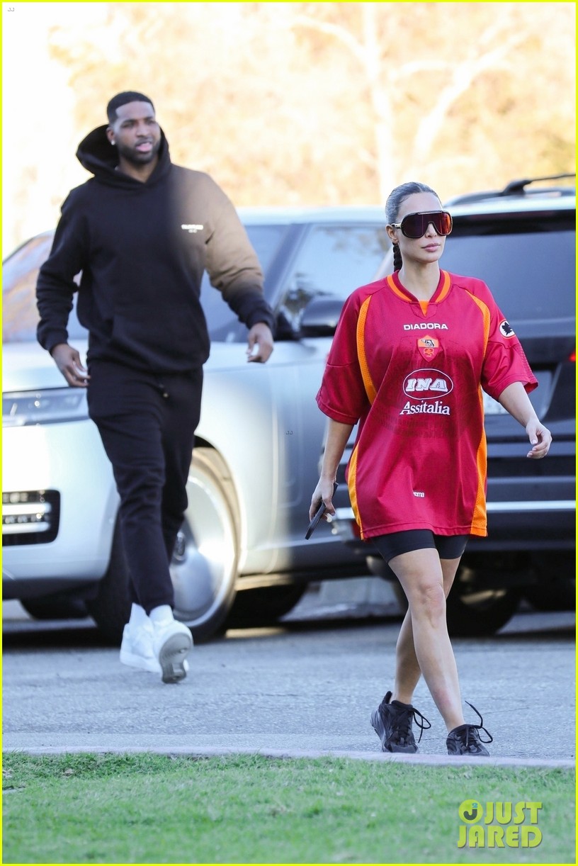 Tristan Thompson Accompanies Kim Kardashian to North West's Basketball ...