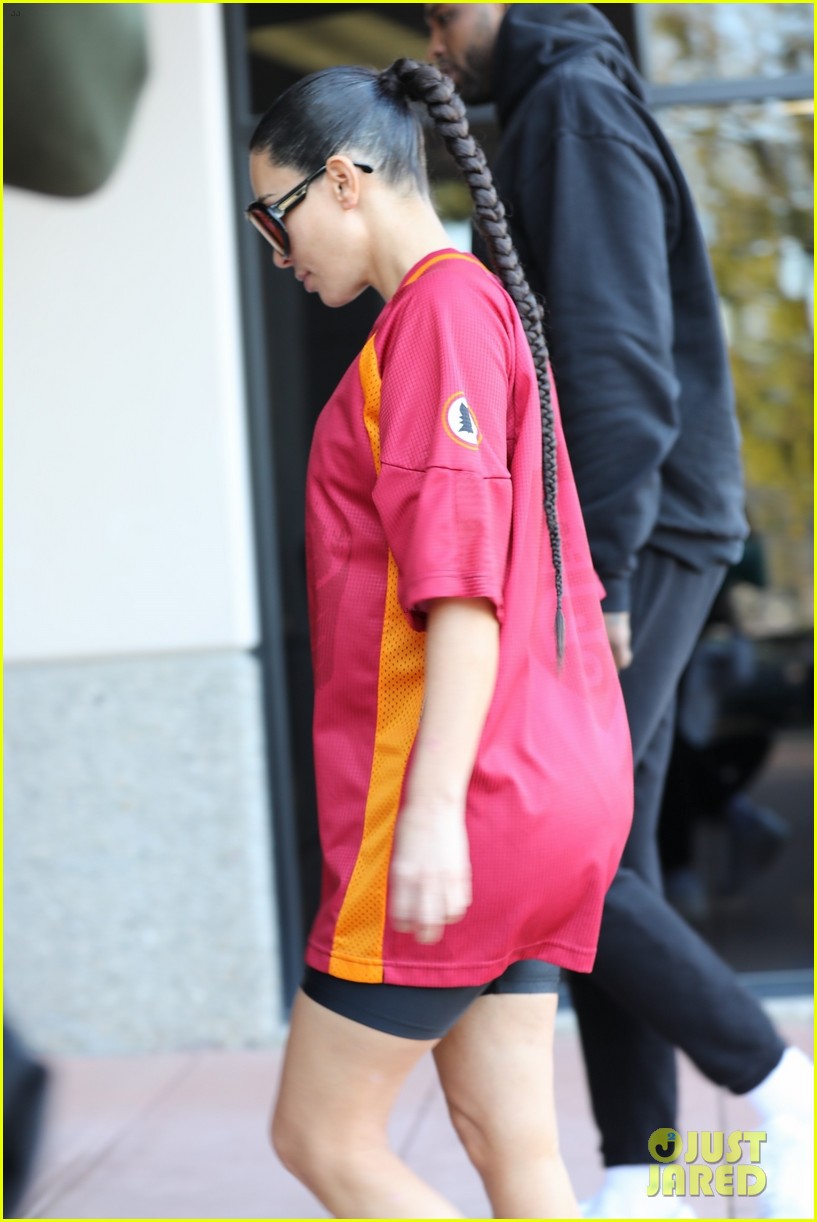 Tristan Thompson Accompanies Kim Kardashian to North West's Basketball ...