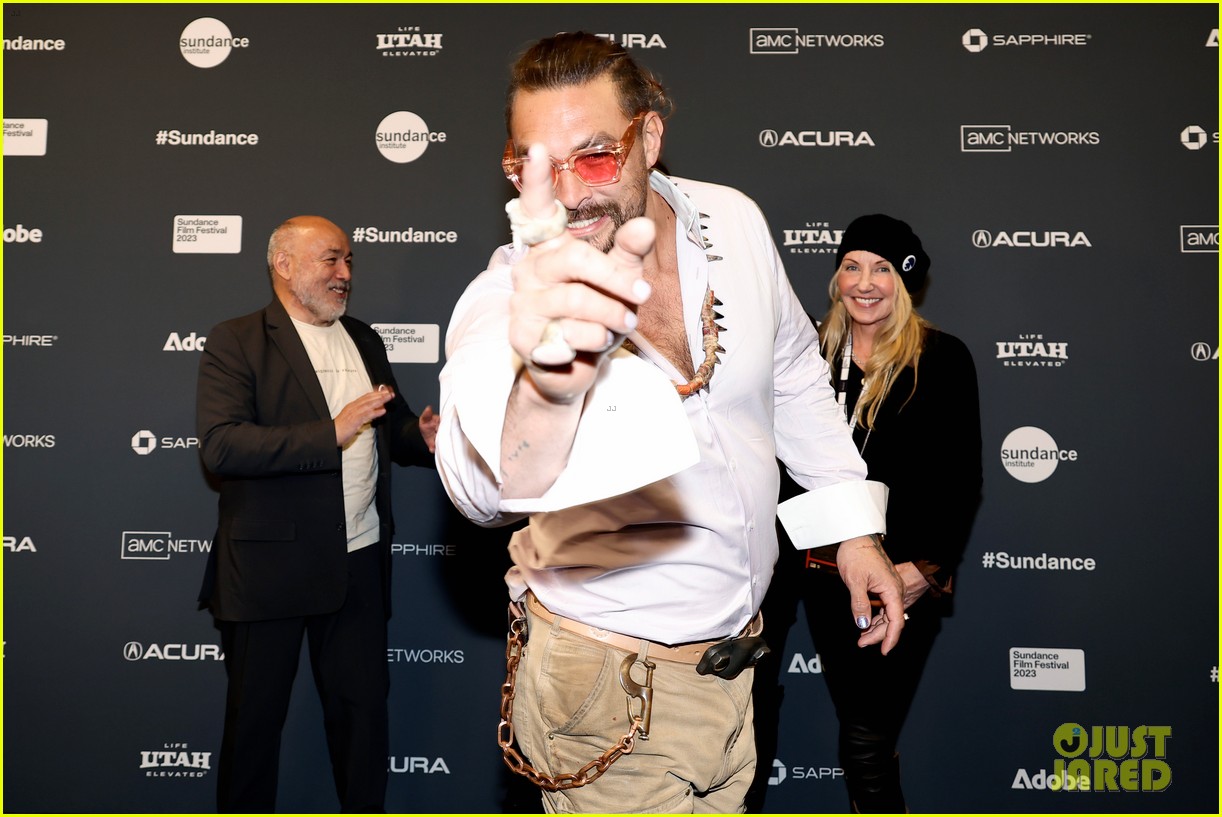 Jason Momoa Shares Big Hug with Director Matthieu Rytz at 'Deep Rising ...