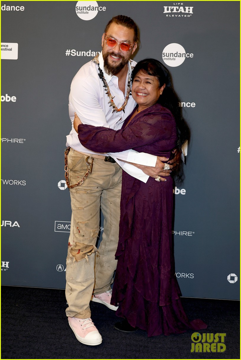 Jason Momoa Shares Big Hug with Director Matthieu Rytz at 'Deep Rising ...