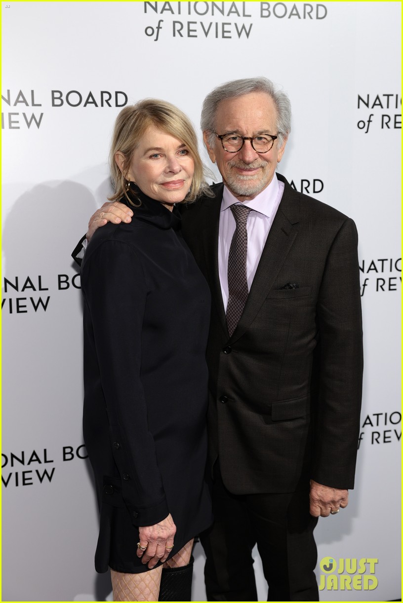 Michelle Yeoh, Colin Farrell & More Honored at National Board of Review ...