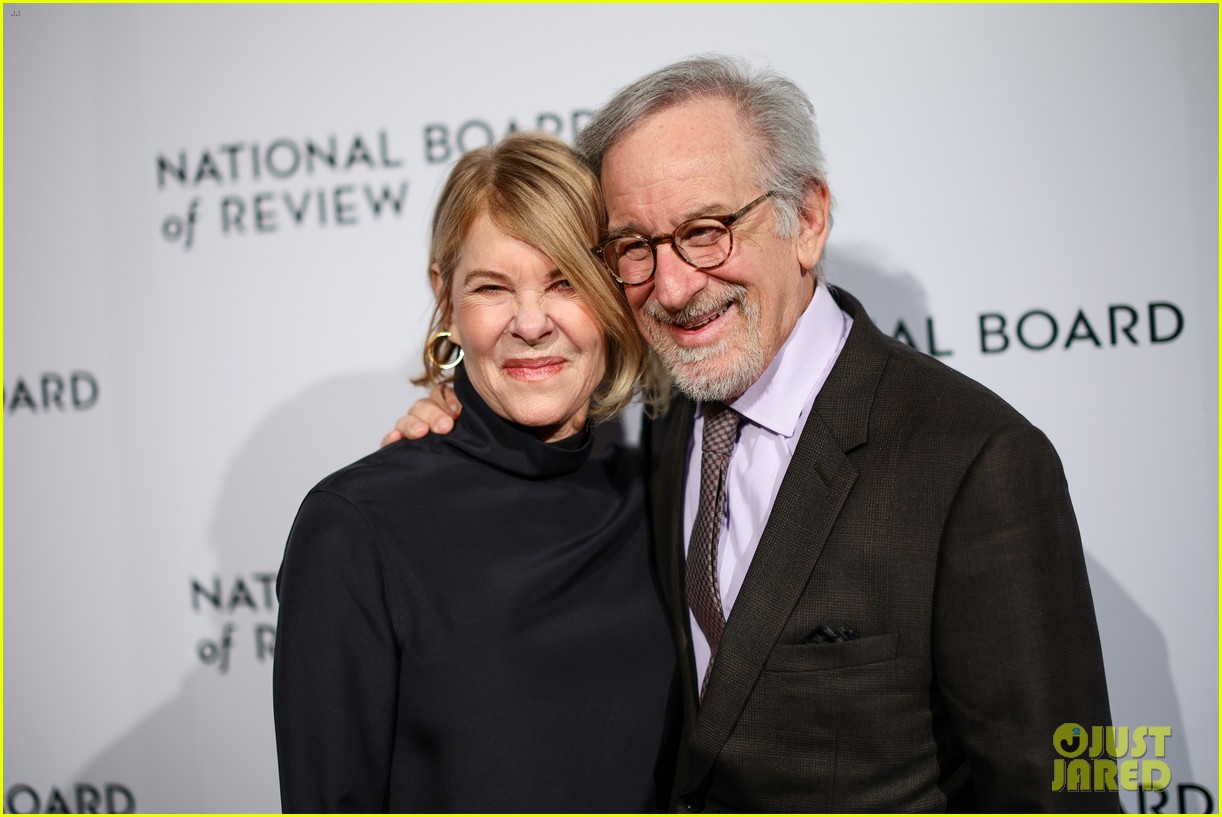 Michelle Yeoh, Colin Farrell & More Honored at National Board of Review ...