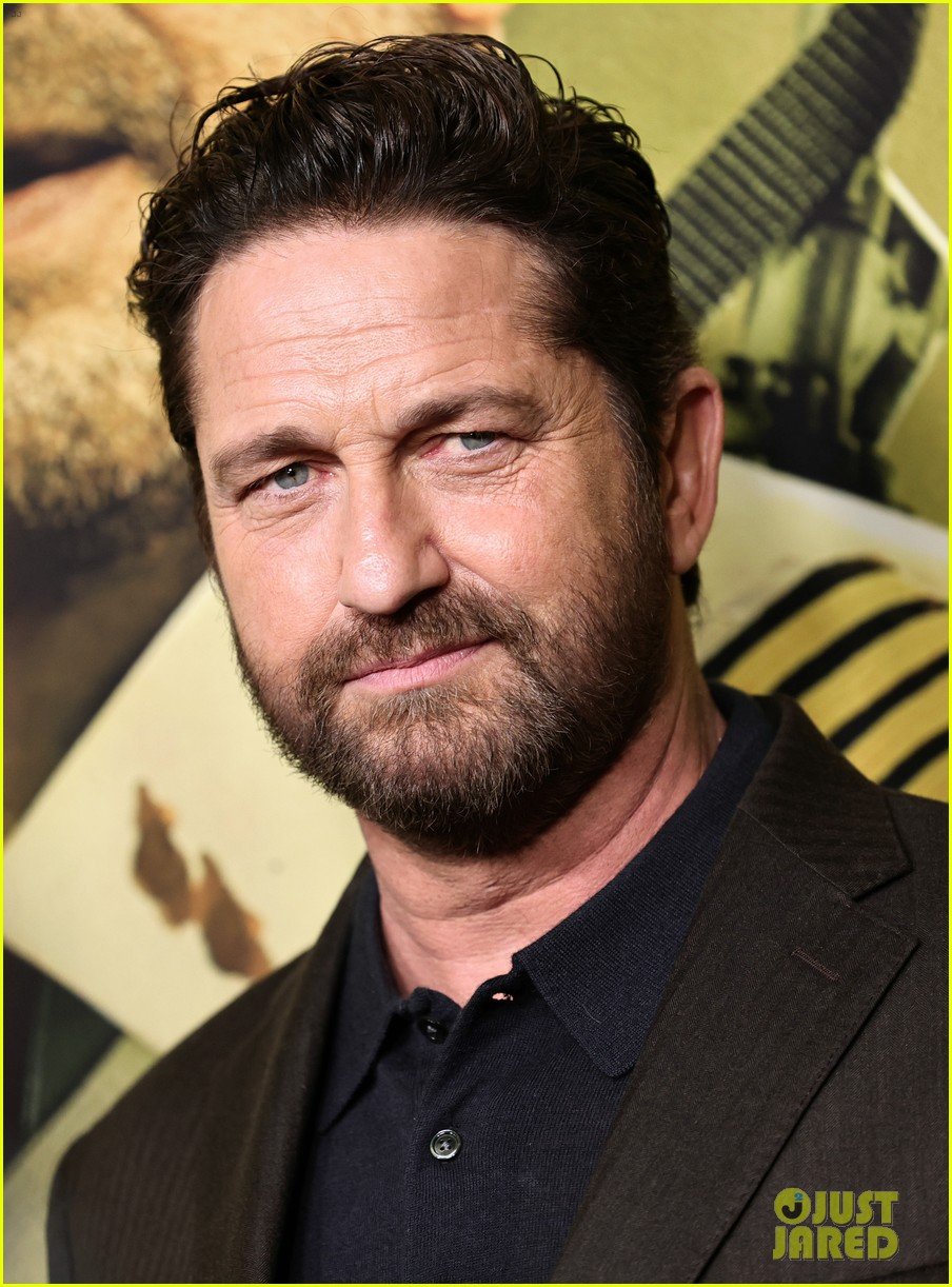 Gerard Butler & Morgan Brown Attend 'Plane' Screening: Photo 4880269 ...