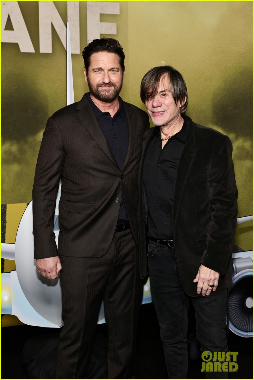 Gerard Butler & Morgan Brown Attend 'Plane' Screening: Photo 4880277 ...
