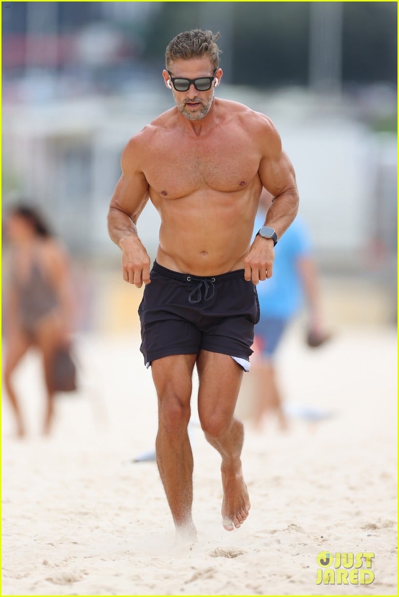 Australia's First Bachelor, Tim Robards, Looks So Fit at 40 - See New ...