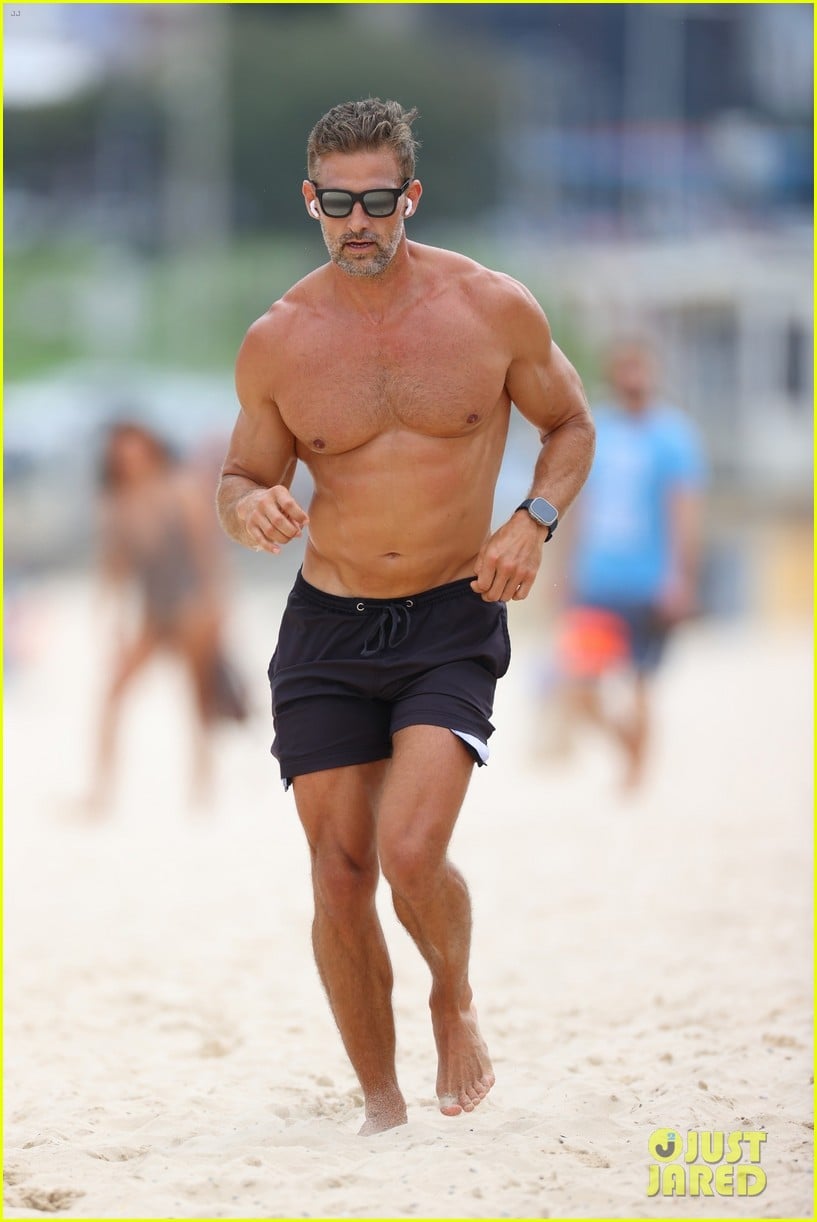 Australia's First Bachelor, Tim Robards, Looks So Fit at 40 - See New ...