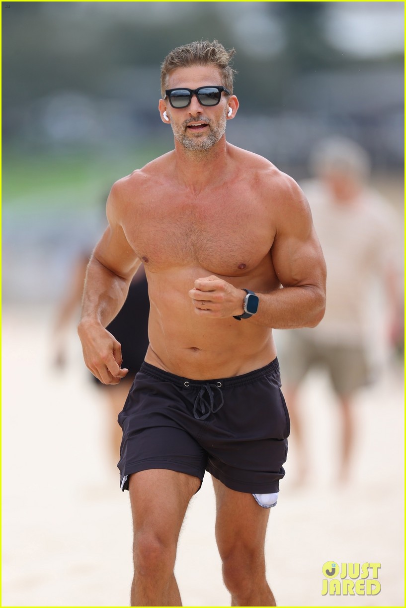 Australia's First Bachelor, Tim Robards, Looks So Fit at 40 - See New ...