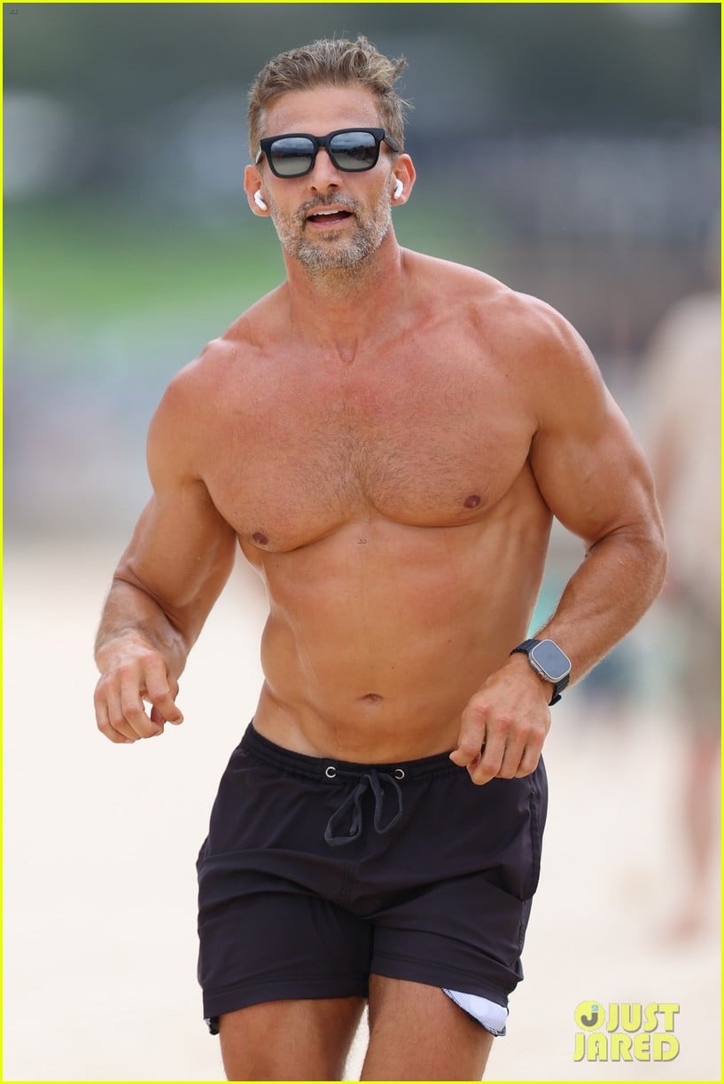 Australia's First Bachelor, Tim Robards, Looks So Fit at 40 - See New ...