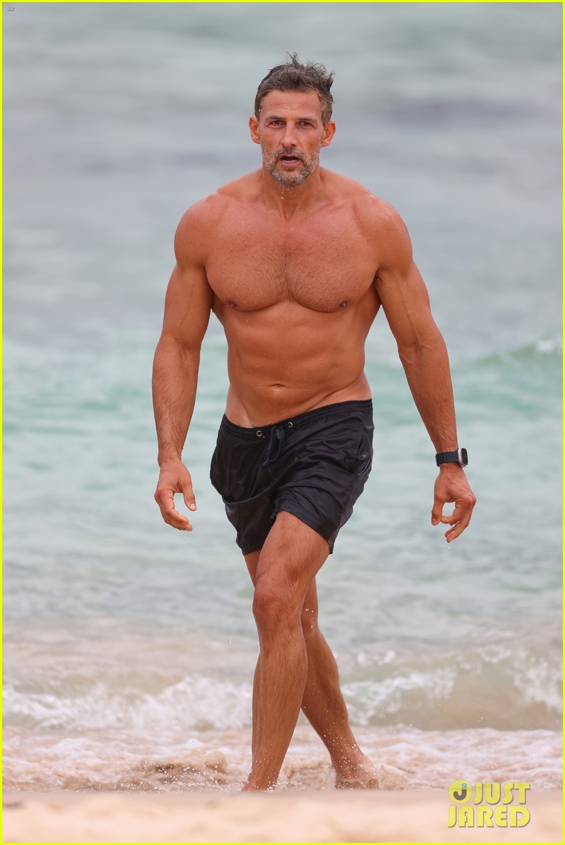 Australia's First Bachelor, Tim Robards, Looks So Fit at 40 - See New ...