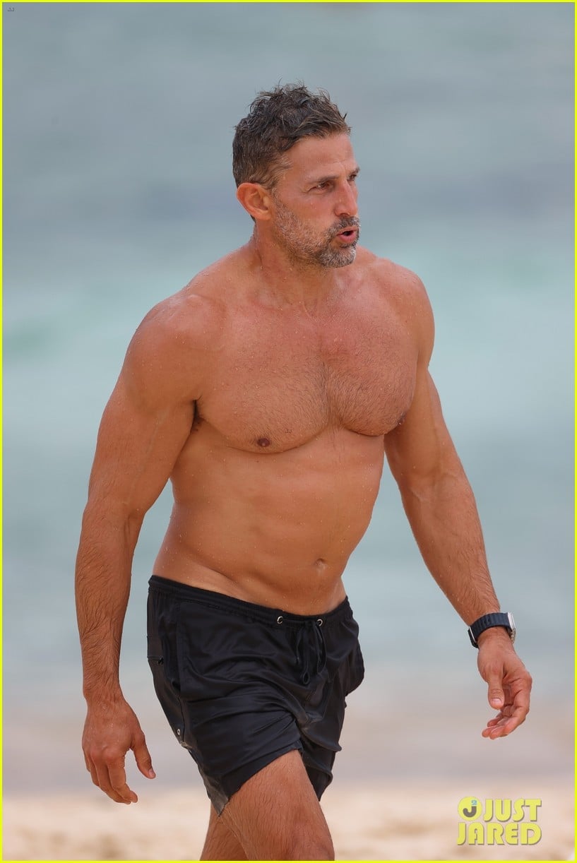 Australia's First Bachelor, Tim Robards, Looks So Fit at 40 - See New ...