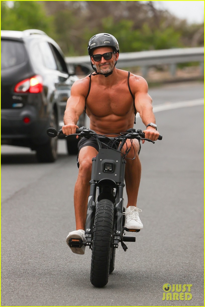 Australia's First Bachelor, Tim Robards, Looks So Fit at 40 - See New ...