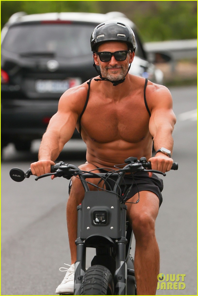 Australia's First Bachelor, Tim Robards, Looks So Fit at 40 - See New ...