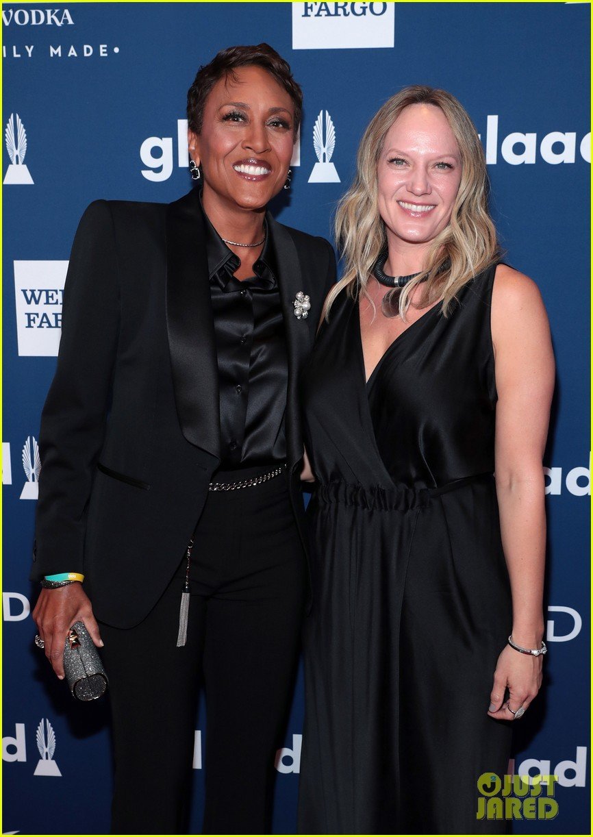 Robin Roberts Reveals Her Marriage Plans With Amber Laign: Photo ...